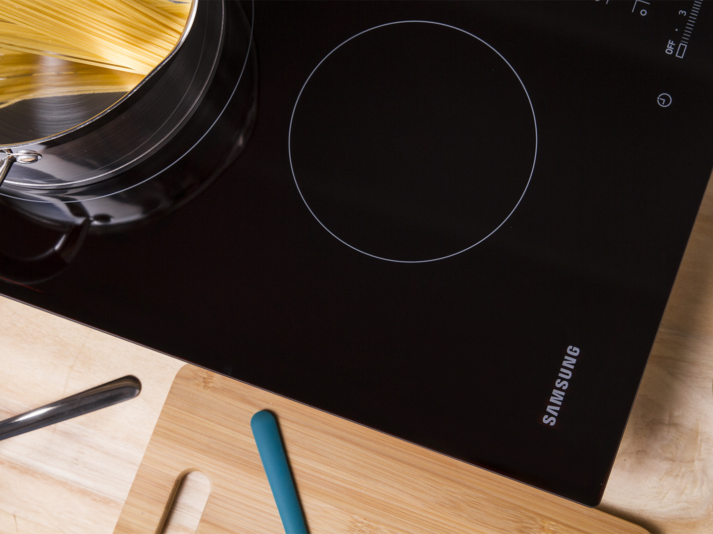 Варочная панель электрическая Samsung NZ64H37070K/WT купить по низкой ...