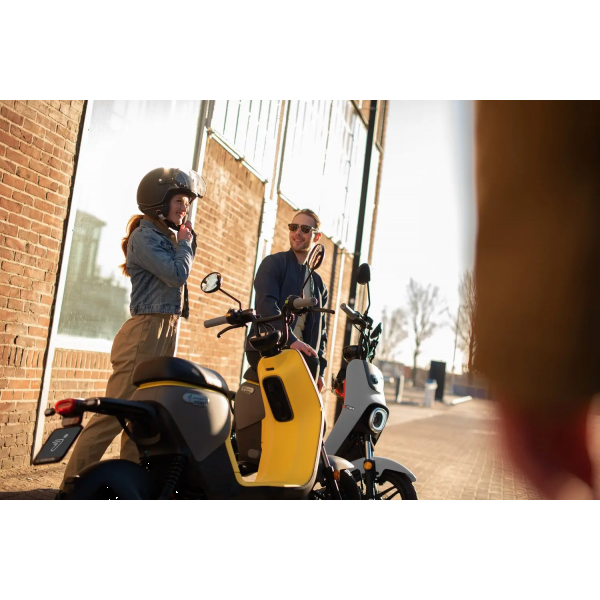 Електроскутер Segway Ninebot B110S Yellow/Dark Grey купити - ціна ...